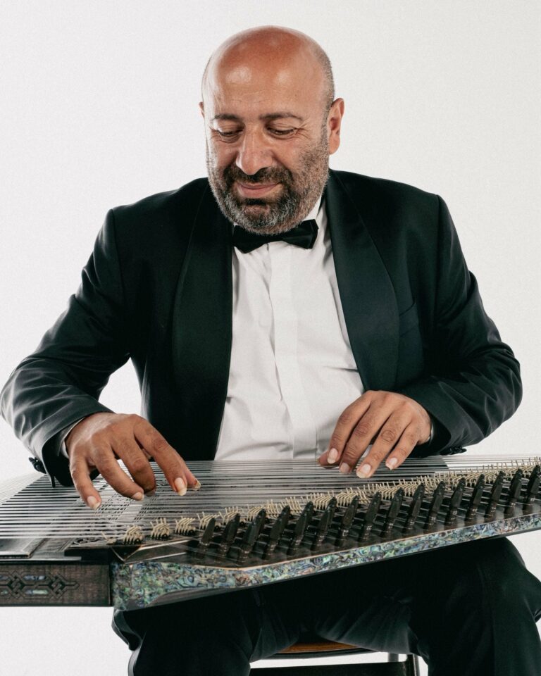 Concert du musicien turc, Aytaç Dogan à la Cité de la Culture : Un ...